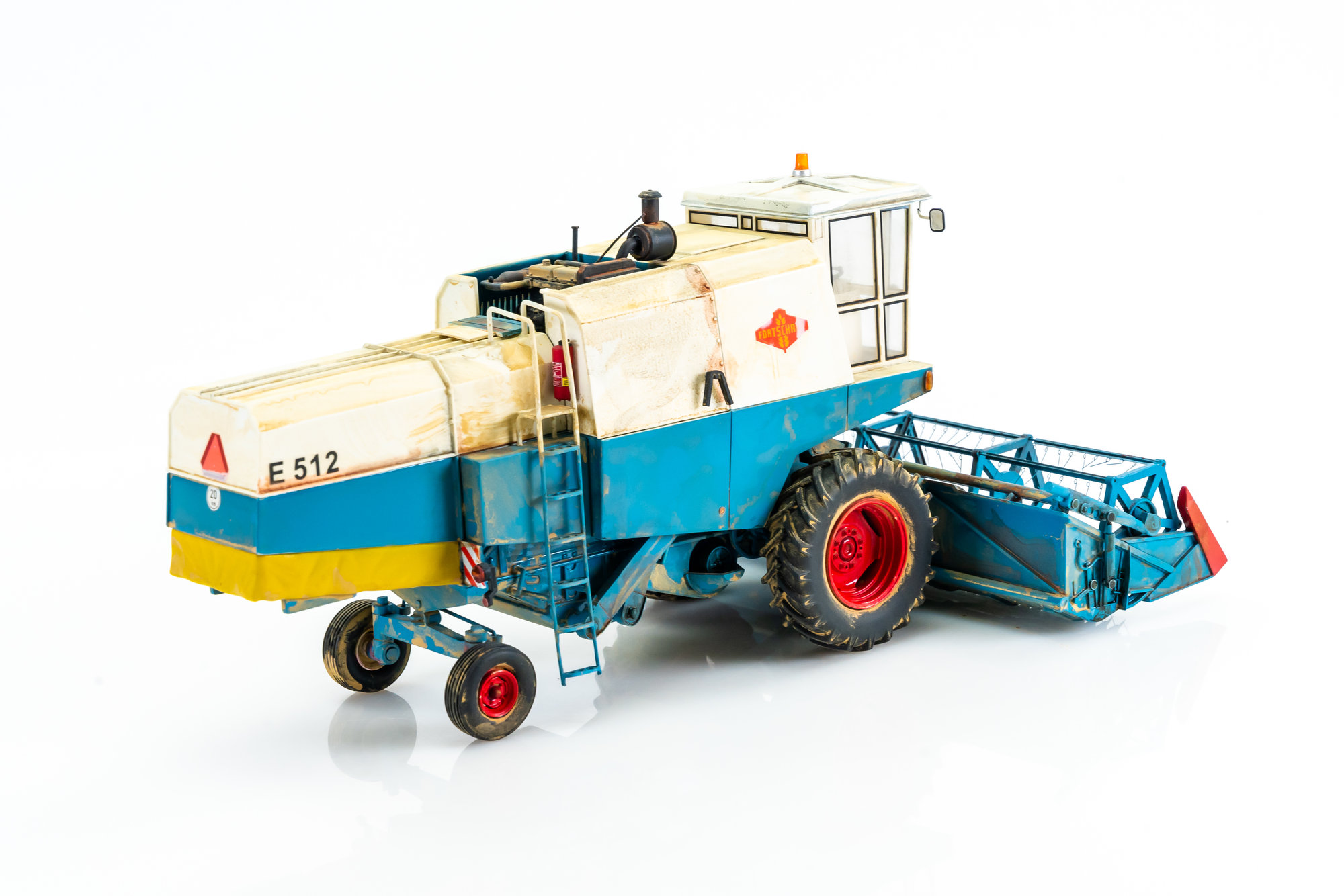 COMBINE FORTSCHRITT E 512 "GREENHOUSE" - Rusty version | Modelsnavigator.com