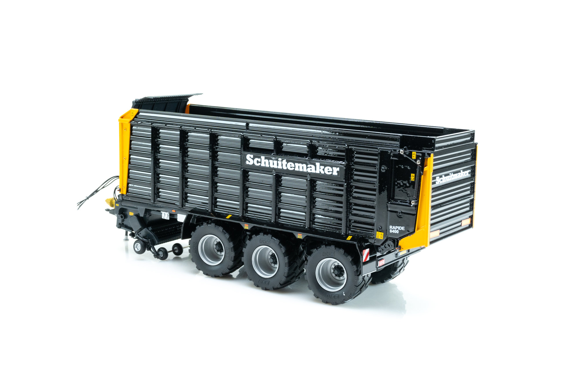 Schuitemaker Rapide 8400 Black Edition | Modelsnavigator.com