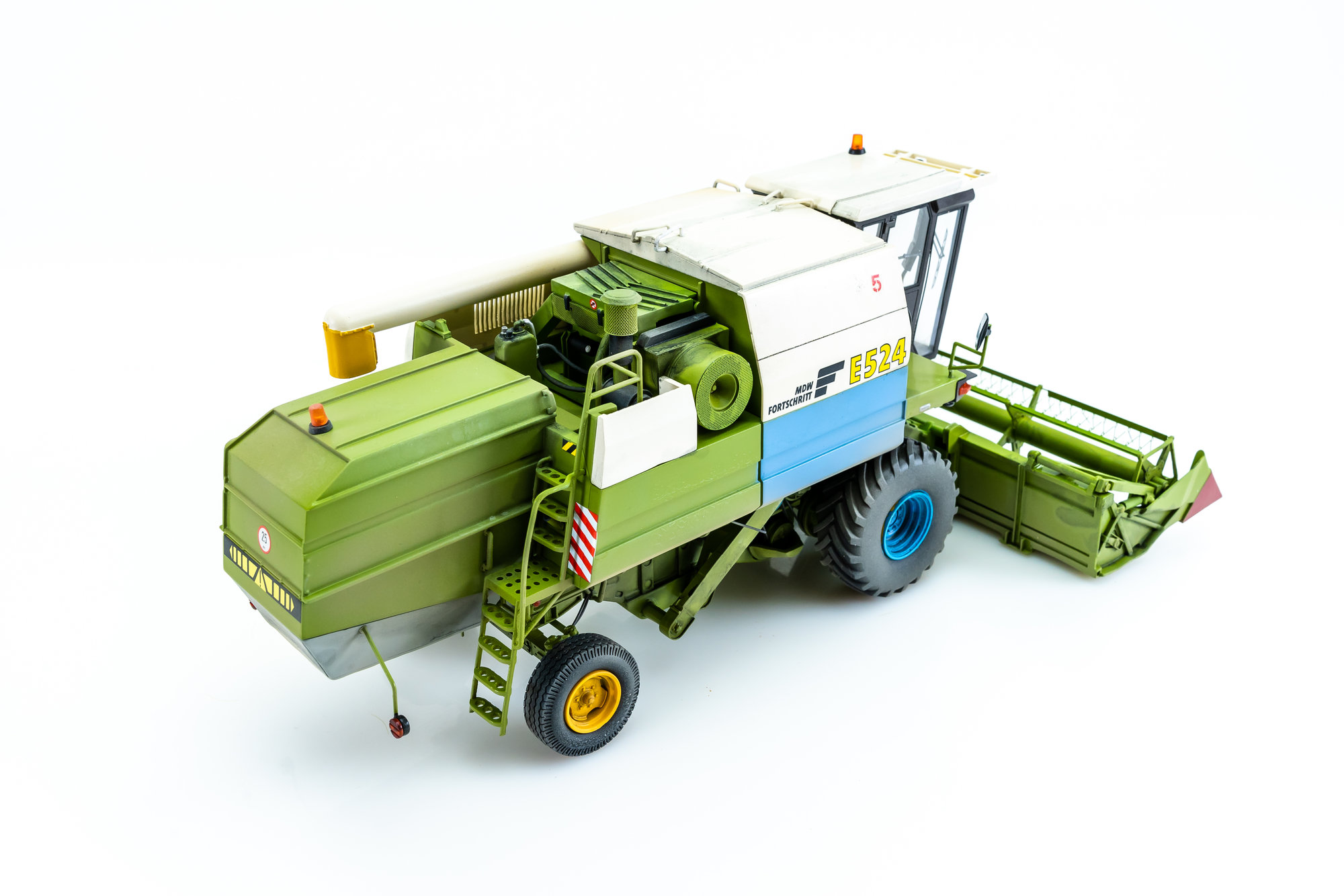 Fortschritt E524 MDW number 5 "rusty version" | Modelsnavigator.com