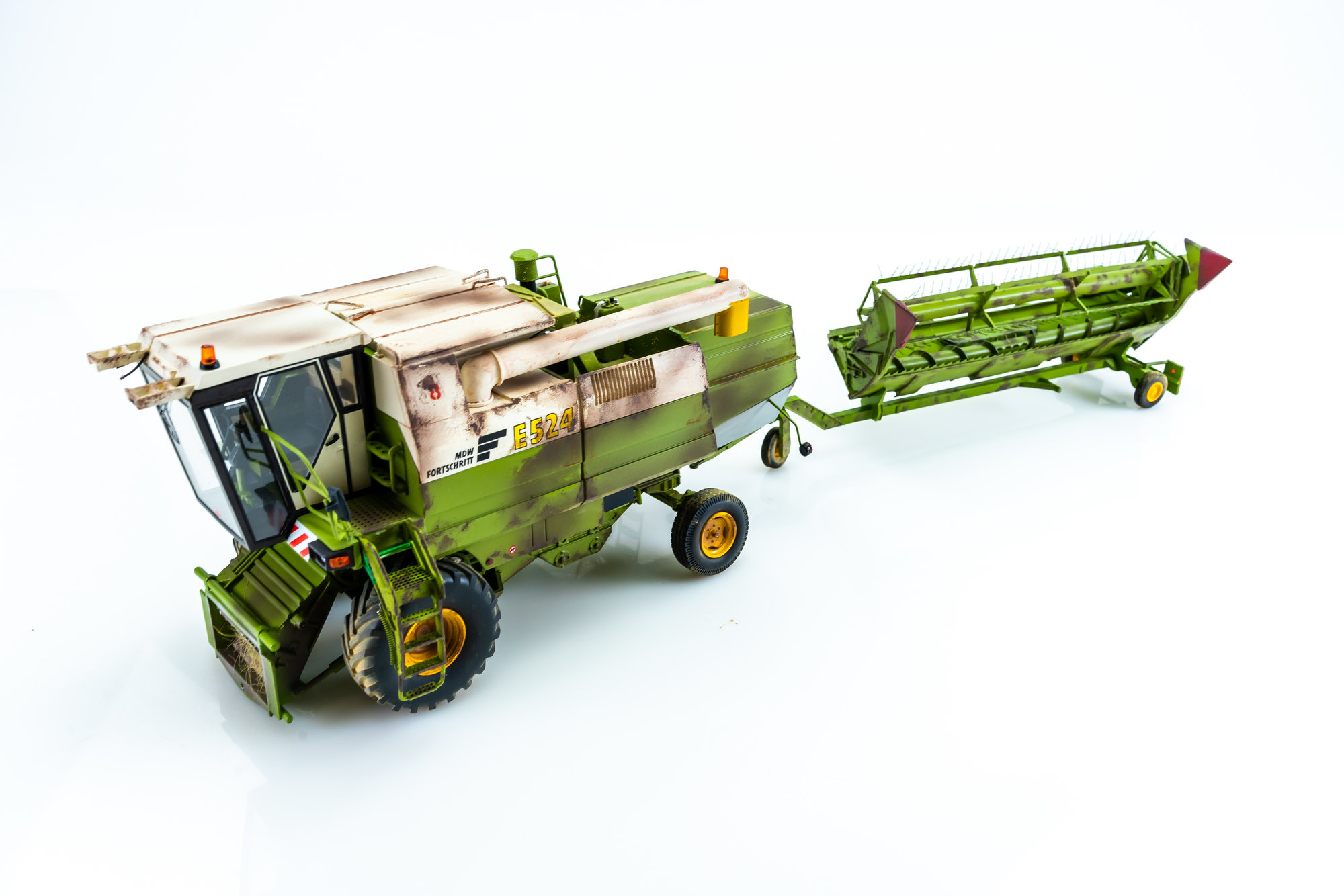 Fortschritt E524 MDW number 8 "rusty version" | Modelsnavigator.com