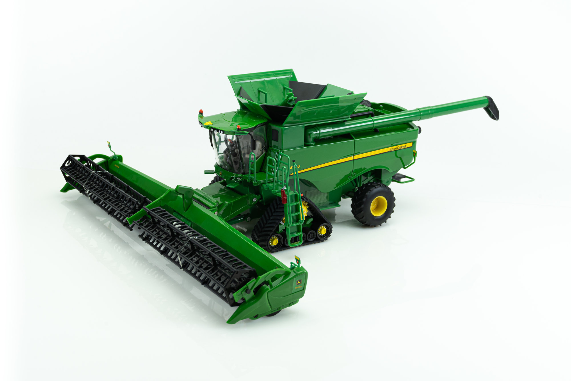 John Deere S780 Tracked Combine | Modelsnavigator.com