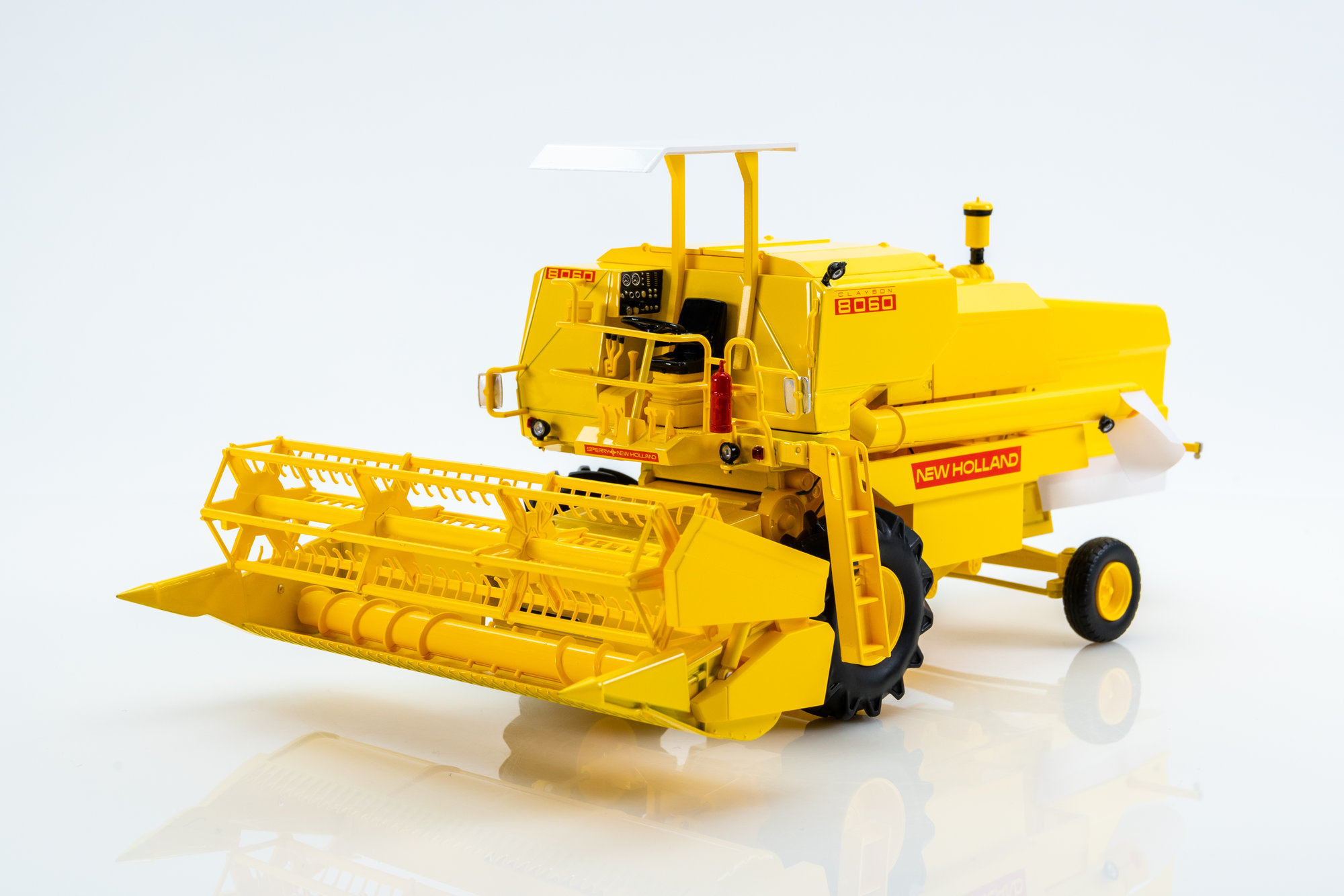 New Holland Clayson 8060 Combine | Modelsnavigator.com