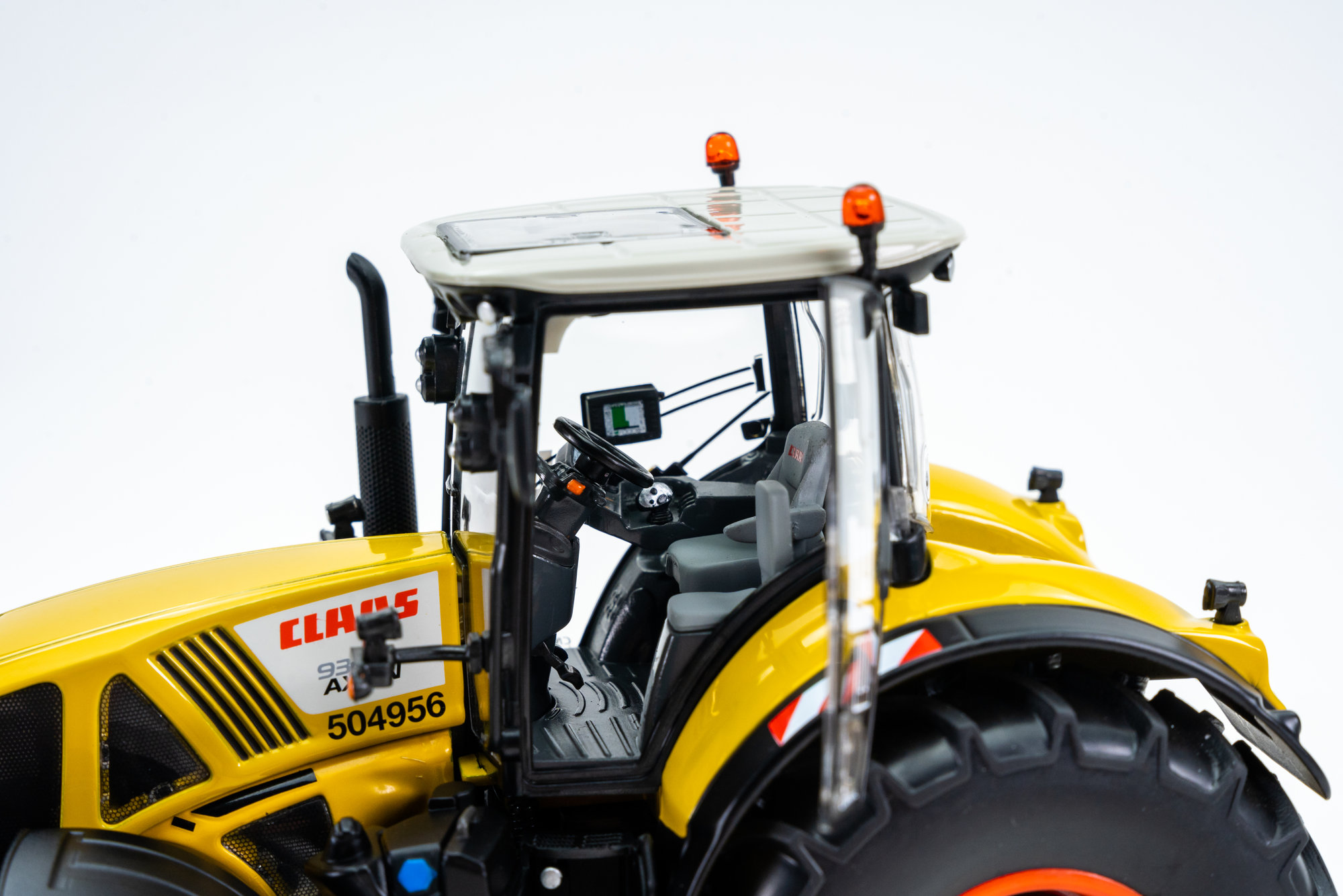 Claas Axion 930 Construction 'Leonhard Weiss' | Modelsnavigator.com