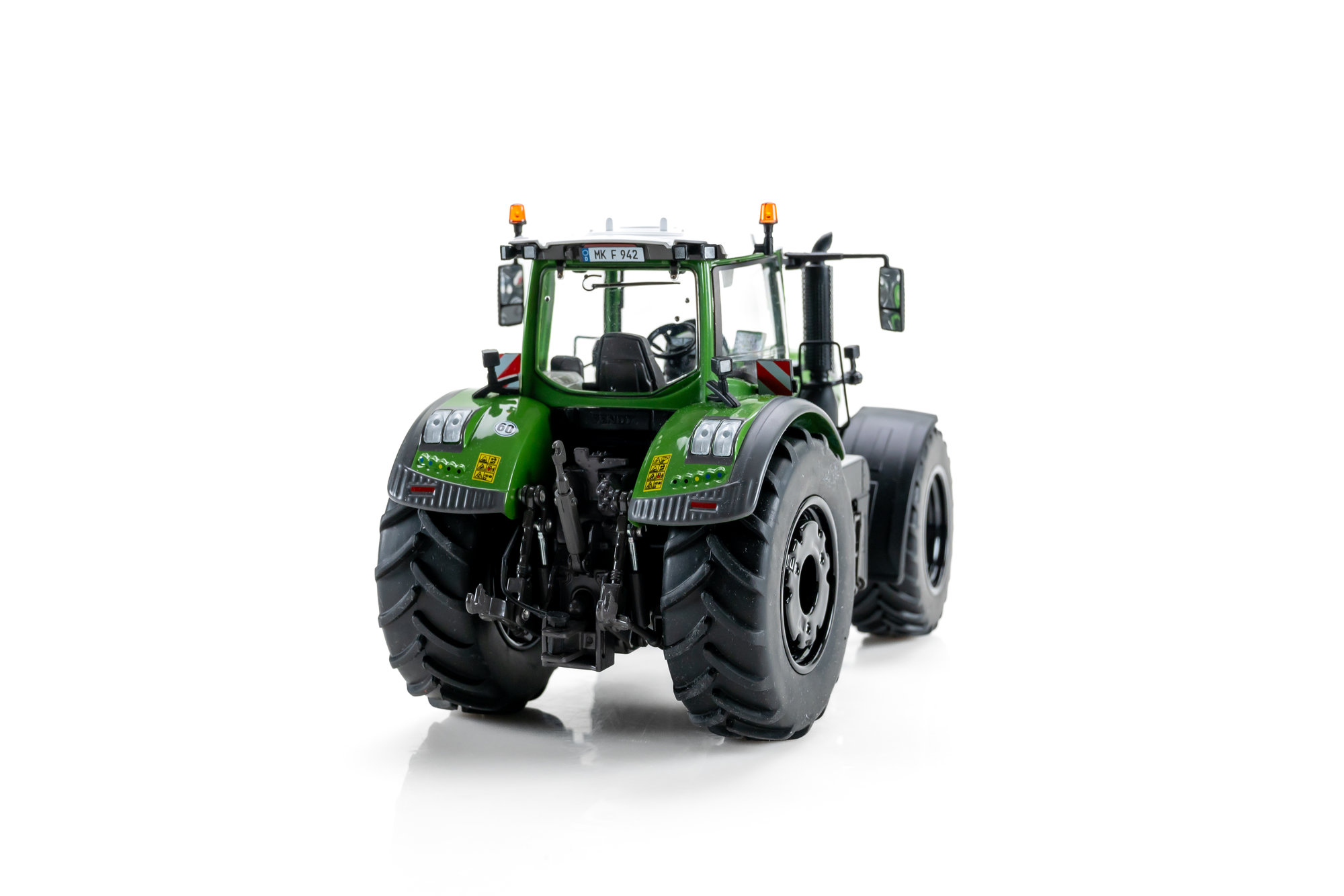Fendt 942 Vario (2023) "Black Wheels" | Modelsnavigator.com
