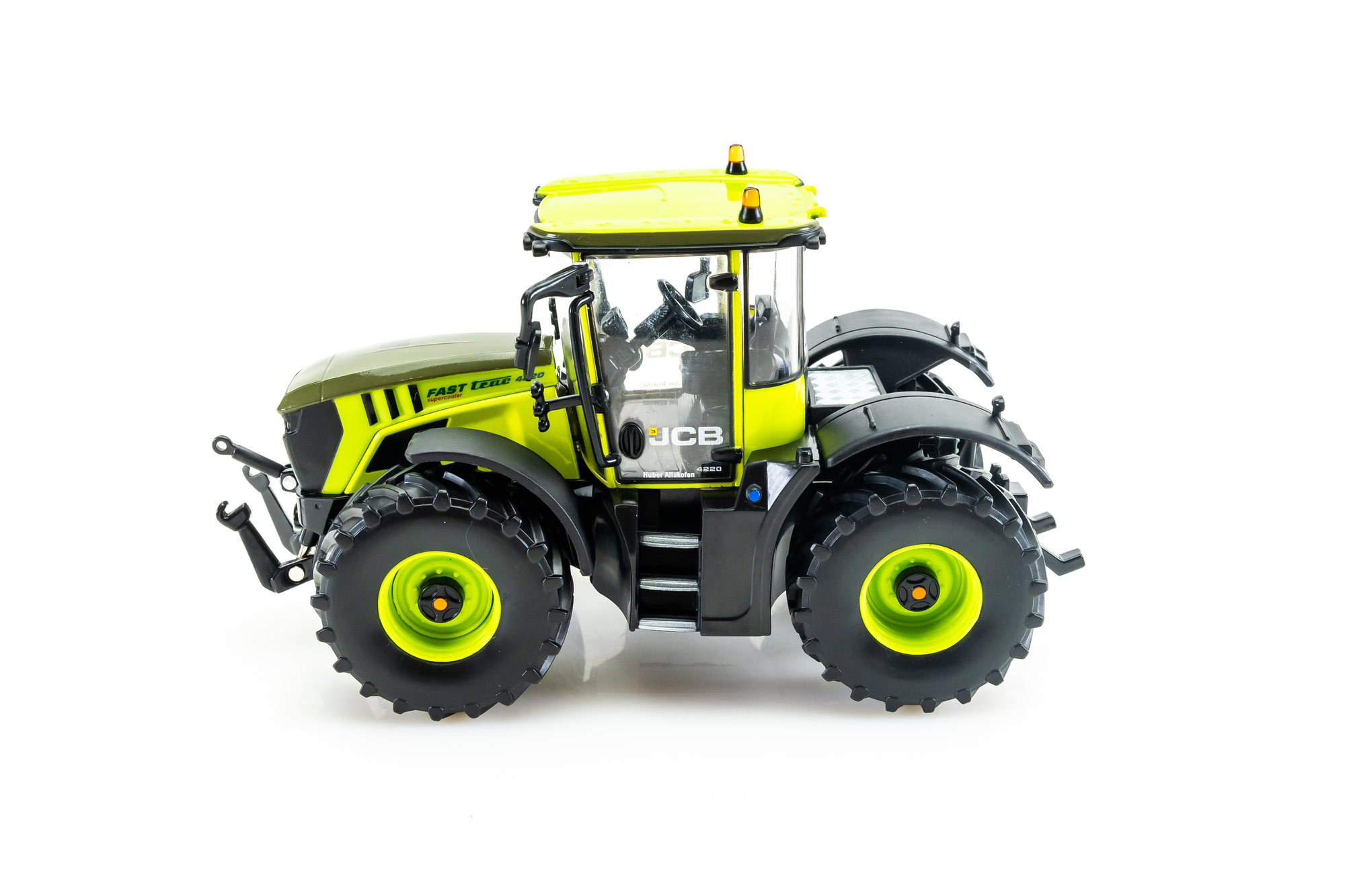JCB 4220 Fastrac Profi Edition | Modelsnavigator.com