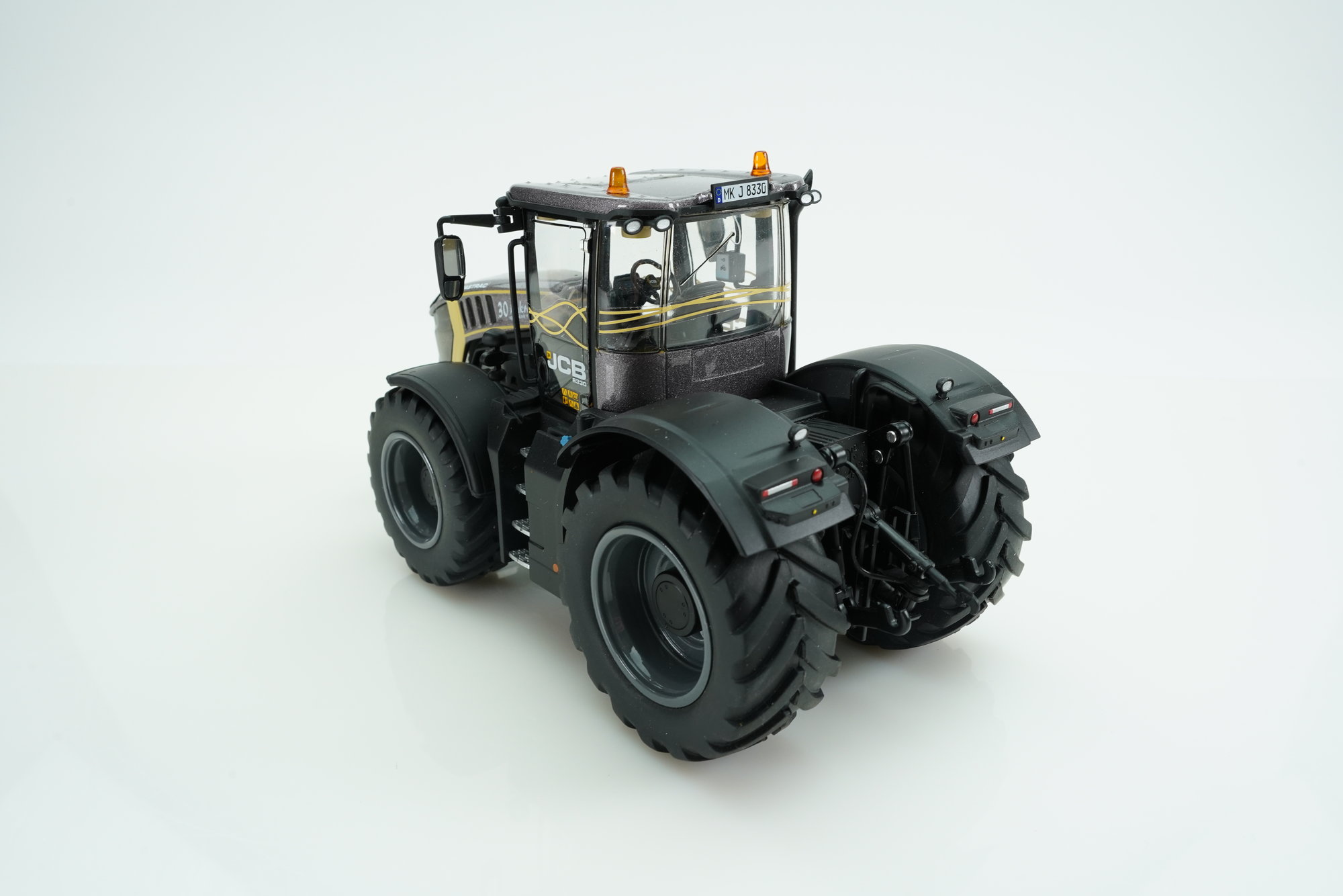JCB Fastrac "30 years - Lukrom" | Modelsnavigator.com