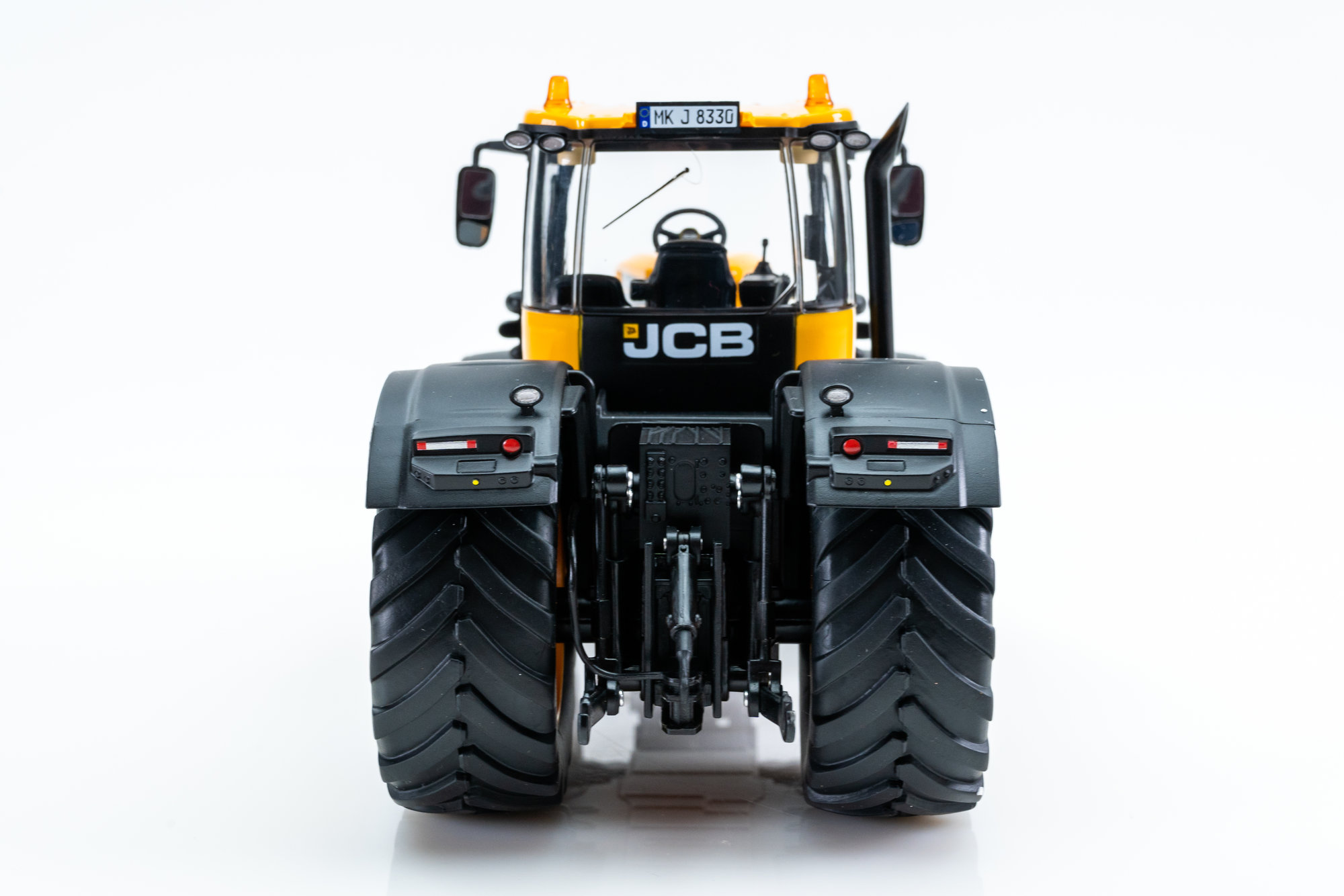 JCB Fastrac 8330 - Premium serie | Modelsnavigator.com
