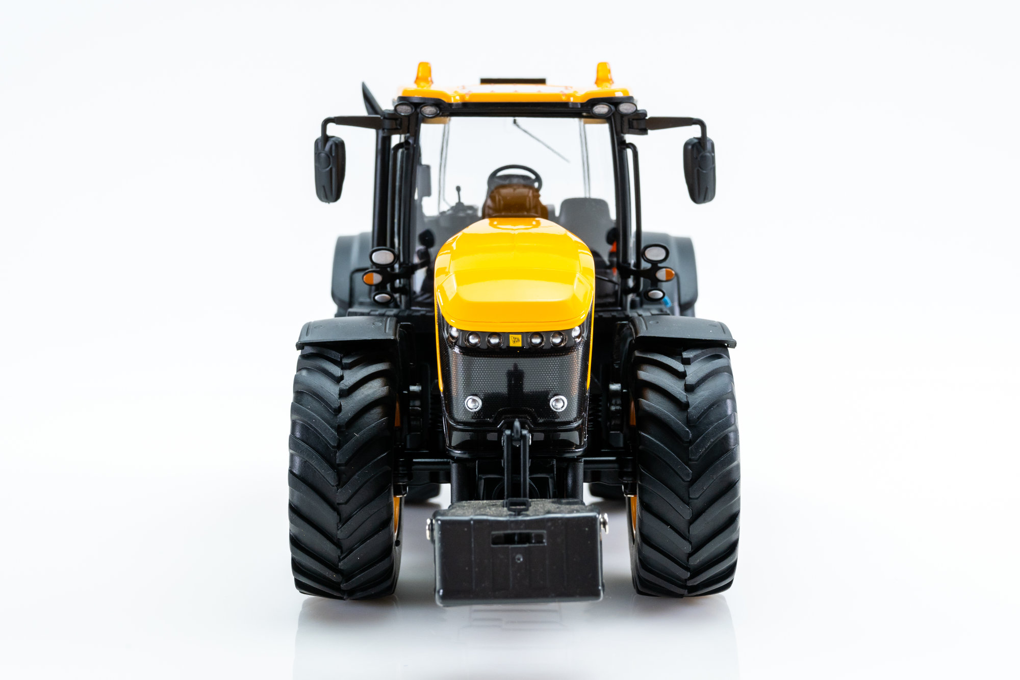 JCB Fastrac 8330 Premium serie | Modelsnavigator.com