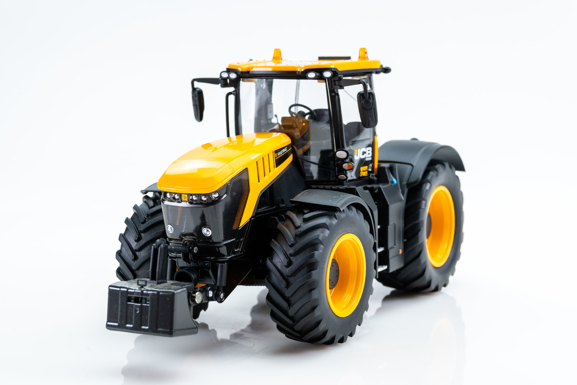 JCB Fastrac 8330 - Premium serie | Modelsnavigator.com