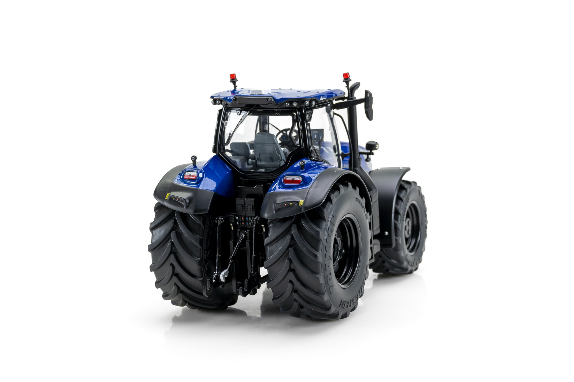 New Holland T7.340 Blue Power - Limited Edition | Modelsnavigator.com