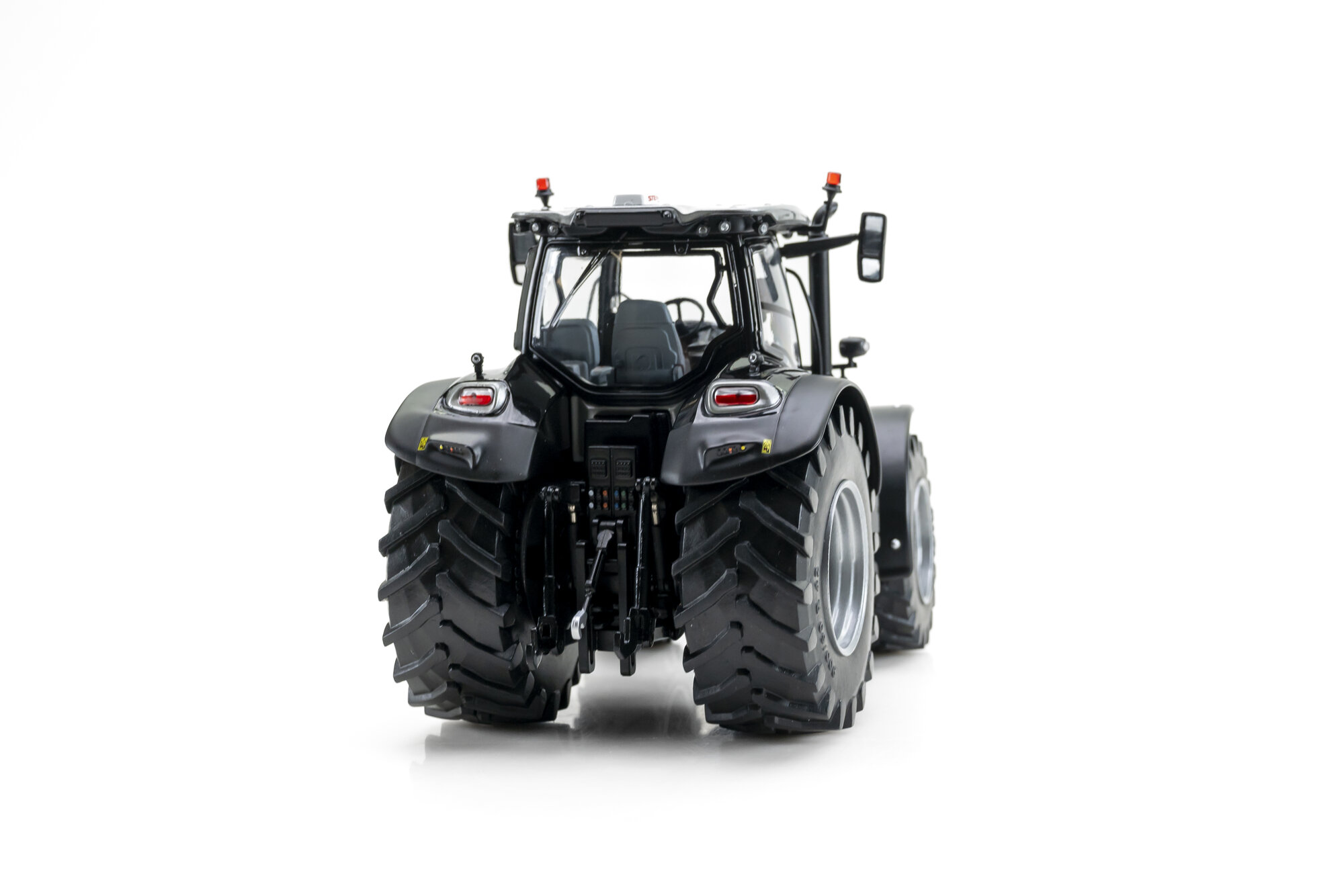 Steyr 6340 Terrus CVT (2023) - Black-Grey | Modelsnavigator.com