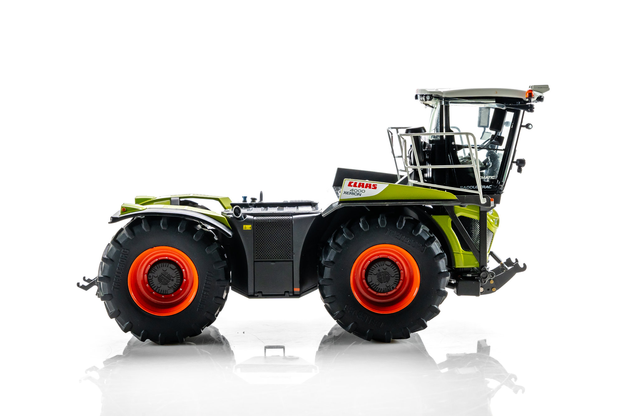 CLAAS XERION 4000 SADDLE TRAC | Modelsnavigator.com