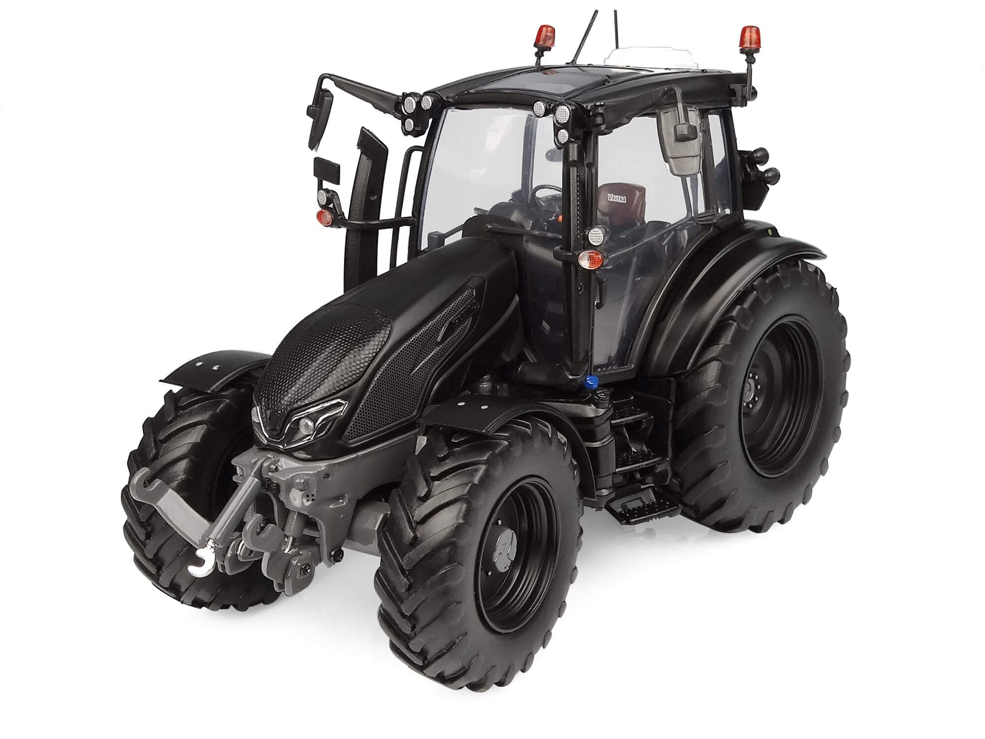 Valtra G135 "Unlimited" Matt Black | Modelsnavigator.com