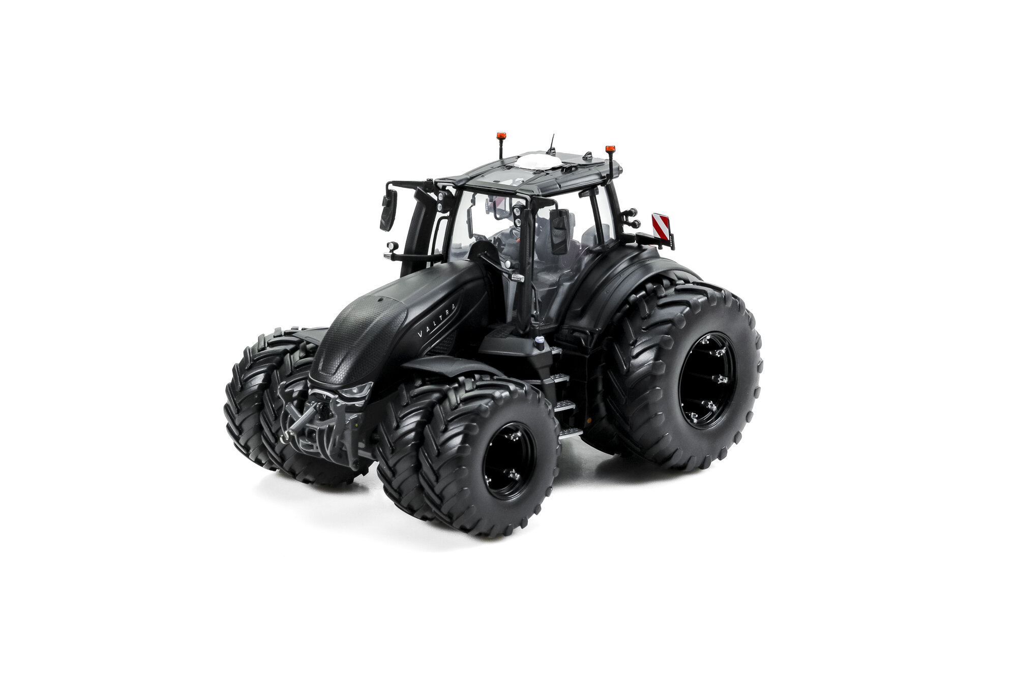 VALTRA S416 UNLIMITED with double wheels | Modelsnavigator.com