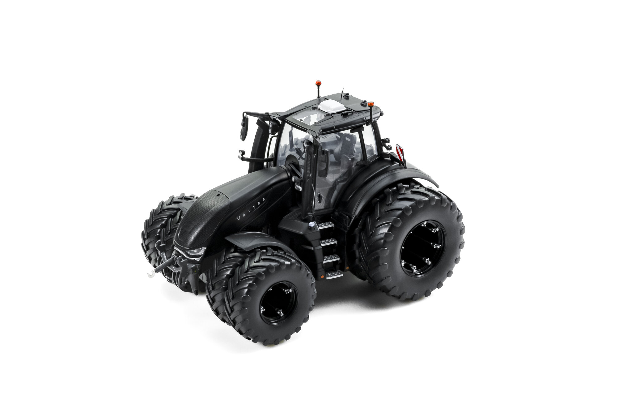 VALTRA S416 UNLIMITED with double wheels | Modelsnavigator.com