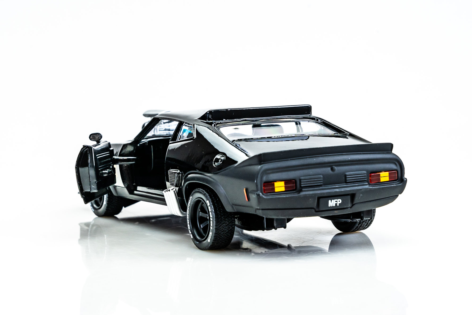 Ford XB Falcon V8 Interceptor 1973 Black - " MadMax " | Modelsnavigator.com