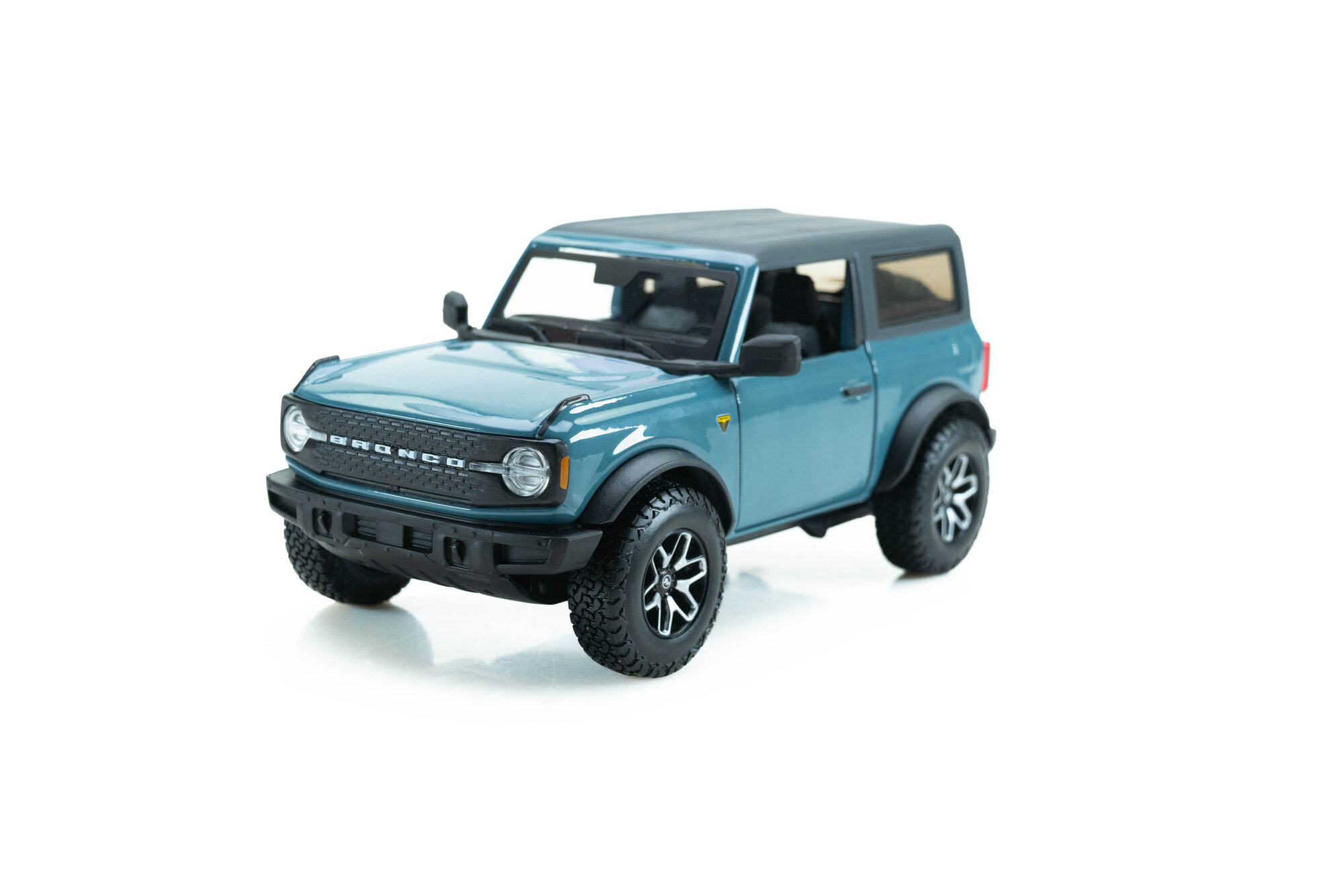 Ford Bronco Badlands, metallic-graumatt-black, 2021 | Modelsnavigator.com