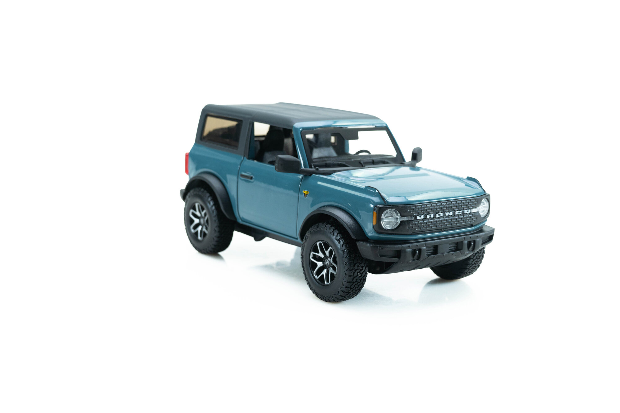 Ford Bronco Badlands, metallic-graumatt-black, 2021 | Modelsnavigator.com