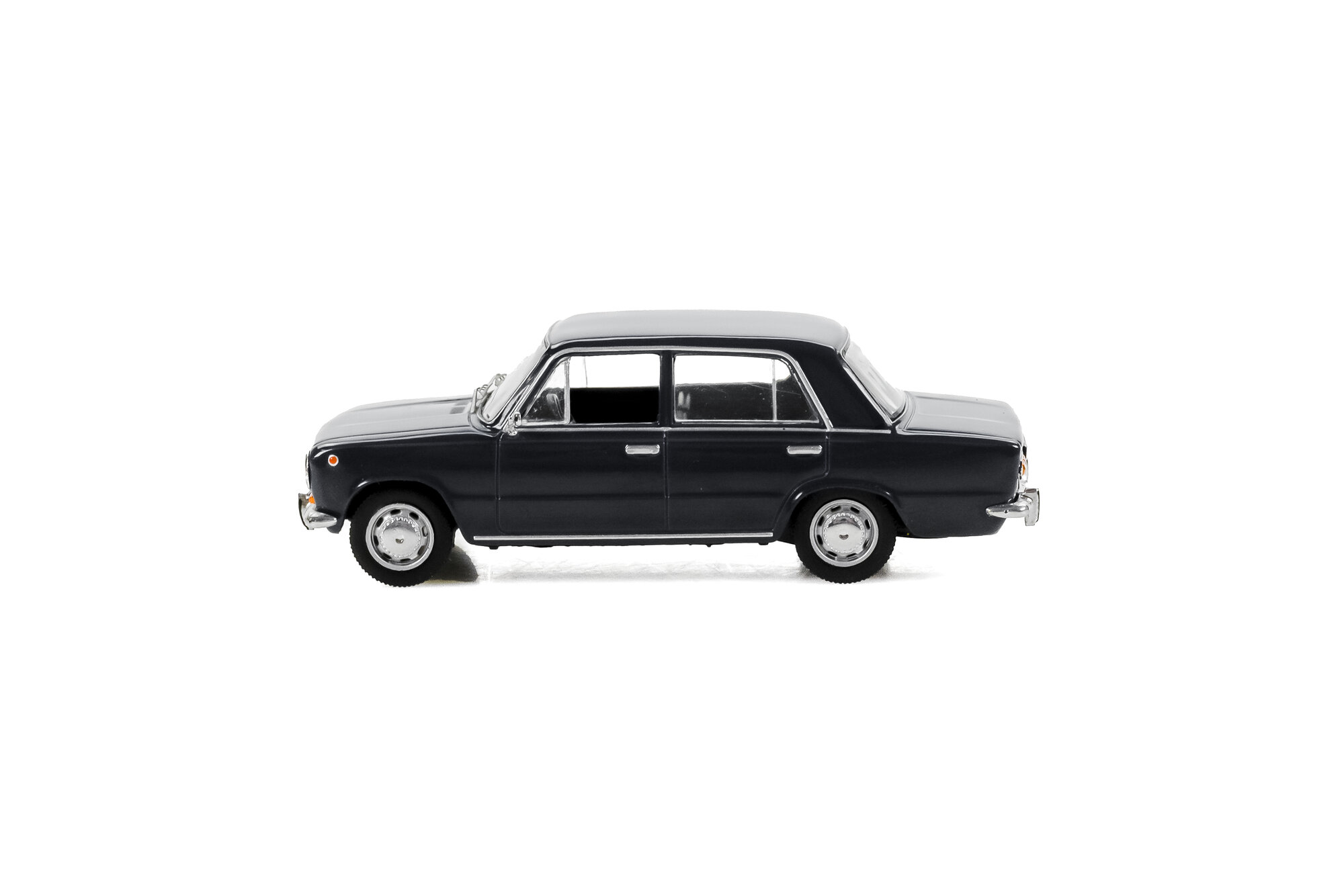 Lada 1200 modrá (1970) | Modelsnavigator.com