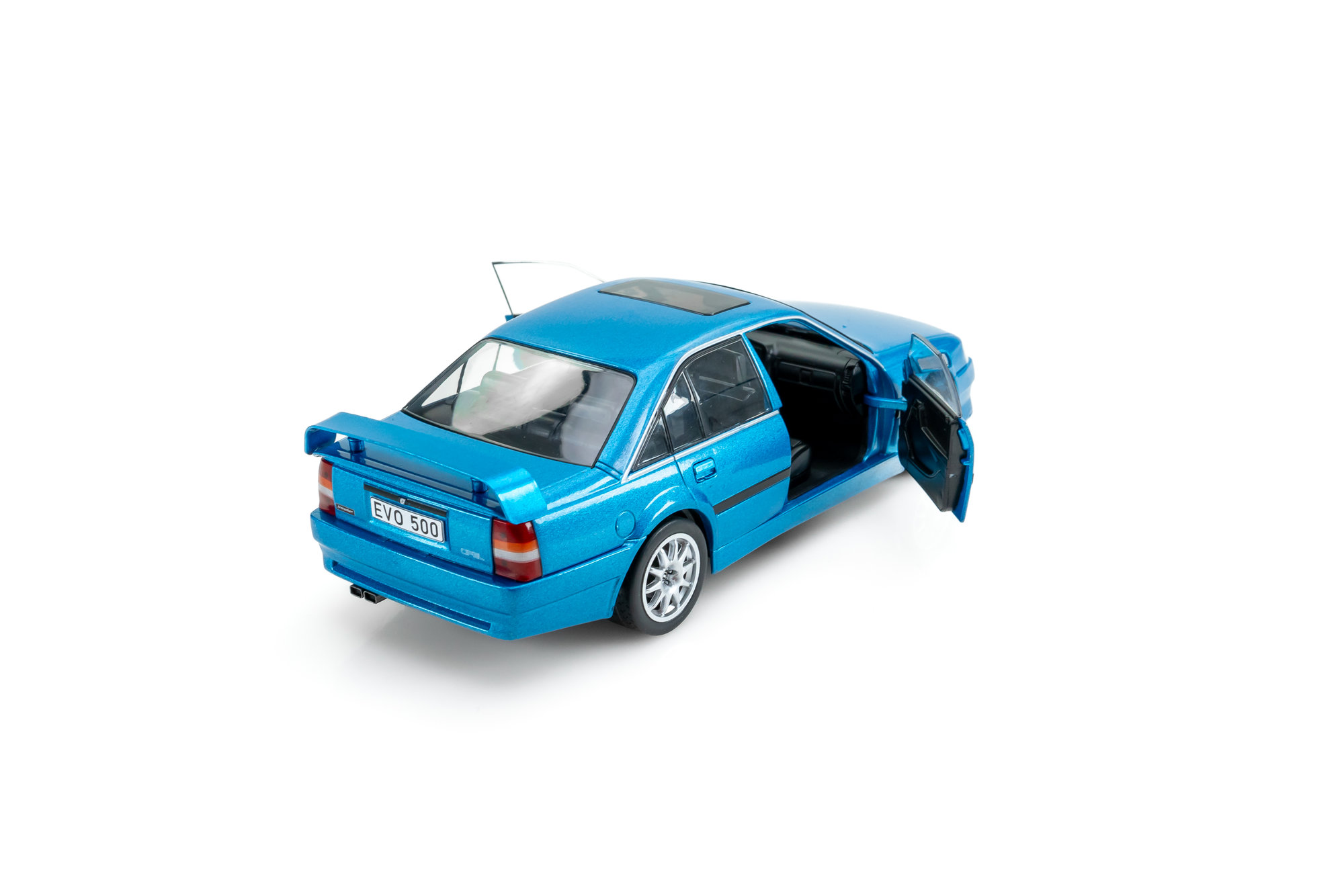Opel Omega Evolution 500, metallic-blue, 1991 | Modelsnavigator.com