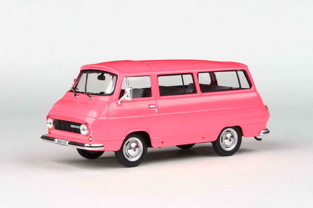 Skoda 1203 (1974) matt pink | Modelsnavigator.com