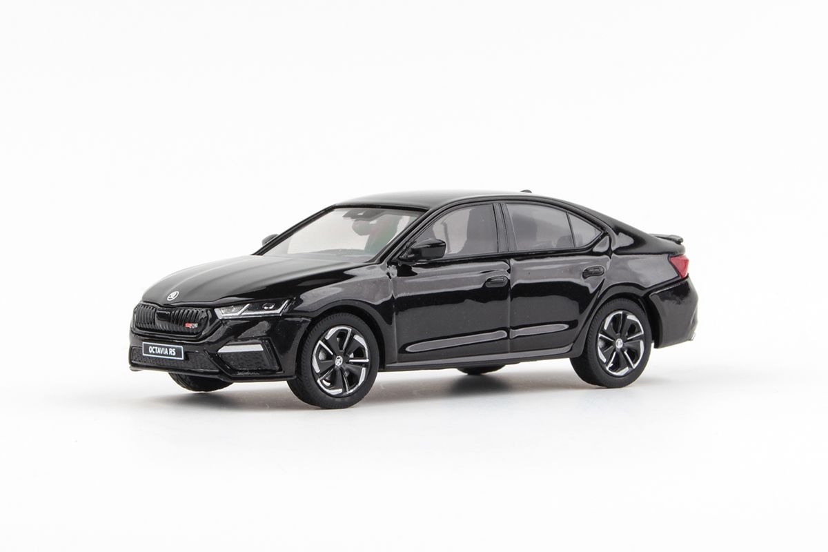 Skoda Octavia IV RS 2020 Black Crystal Metallic