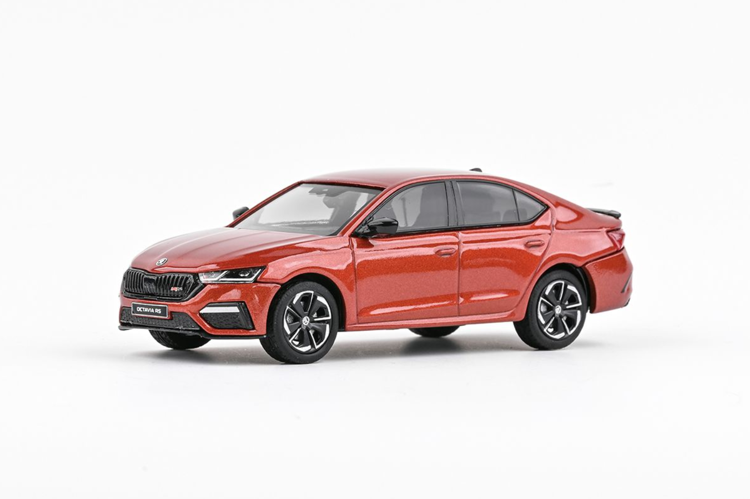 Skoda Octavia IV RS (2020) - Red Cinnamon Metallic | Modelsnavigator.com