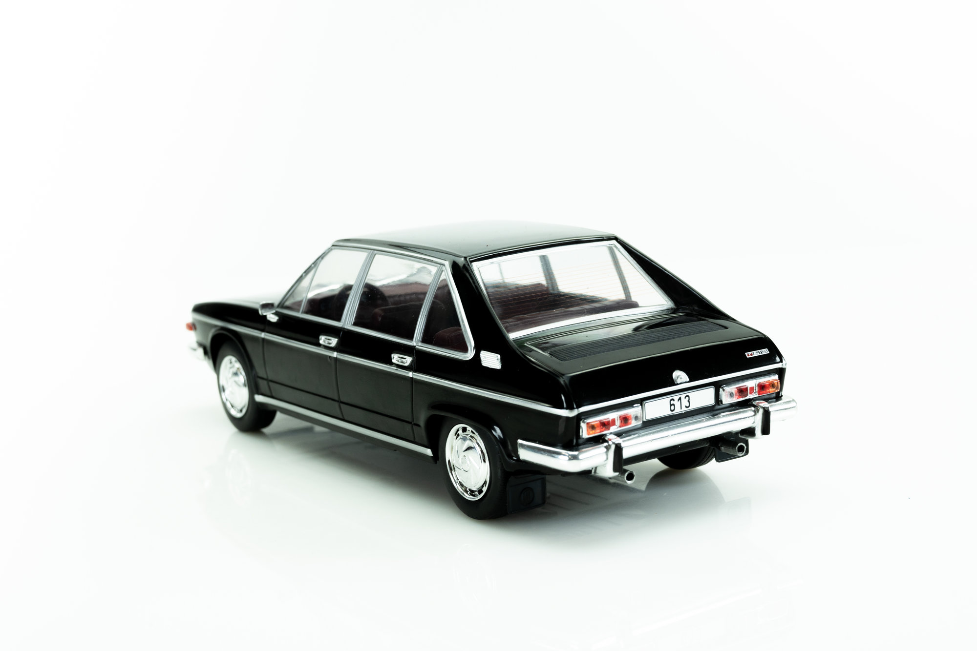 Tatra 613, černá, 1973 | Modelsnavigator.com