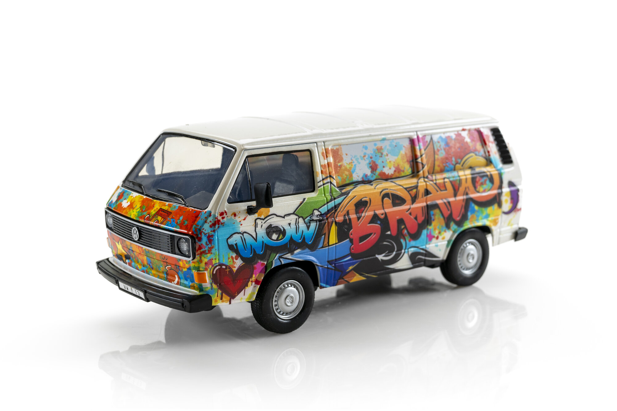 Volkswagen T3 box wagon, Graffiti | Modelsnavigator.com