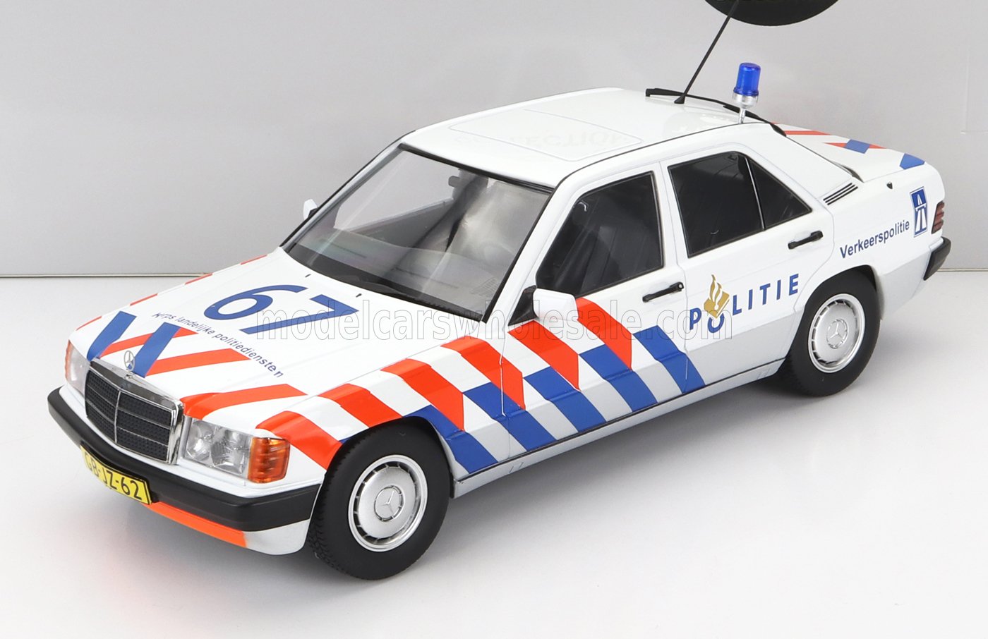 MERCEDES BENZ - 190E (W201) N 67 POLICE DUTCH 1993 | Modelsnavigator.com