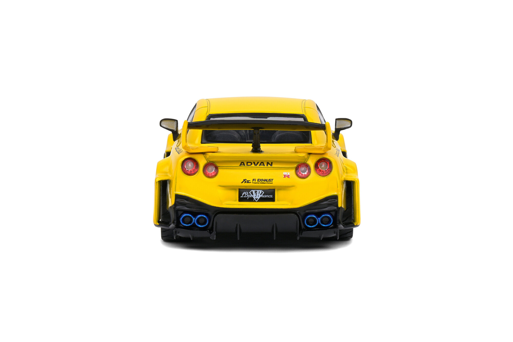 NISSAN GT-R (R35) LBW COUPE 2019 | Modelsnavigator.com