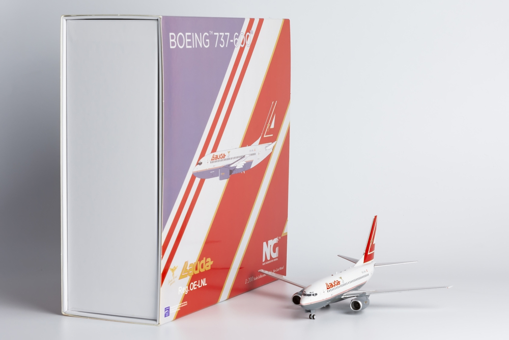 Boeing 737-600 Lauda | Modelsnavigator.com