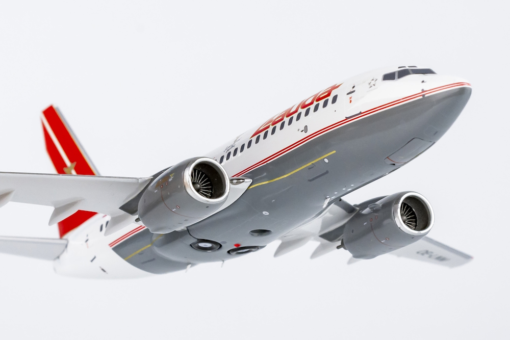 Boeing 737-600 Lauda | Modelsnavigator.com