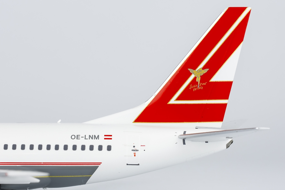 Boeing 737-600 Lauda | Modelsnavigator.com