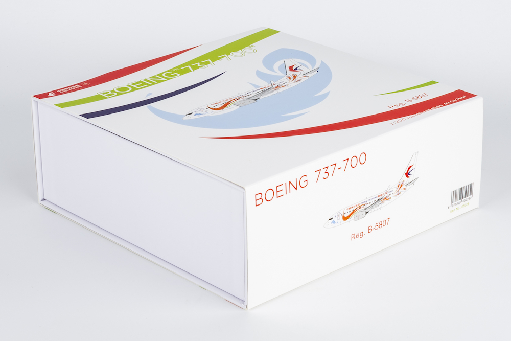 Boeing 737-700 China Eastern Airlines "Yunnan Peacock ...