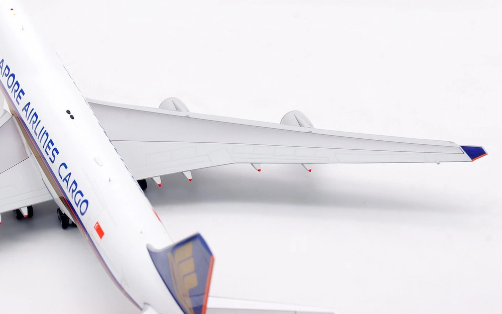 Boeing 747-400F Singapore Airlines Cargo 9V-SFI | Modelsnavigator.com