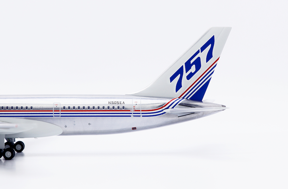 Boeing 757-200 Boeing House Color "Polished" | Modelsnavigator.com