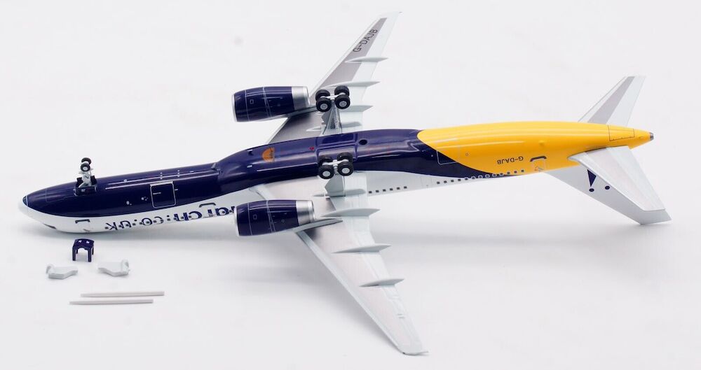 Boeing 757-200 Monarch Airlines | Modelsnavigator.com