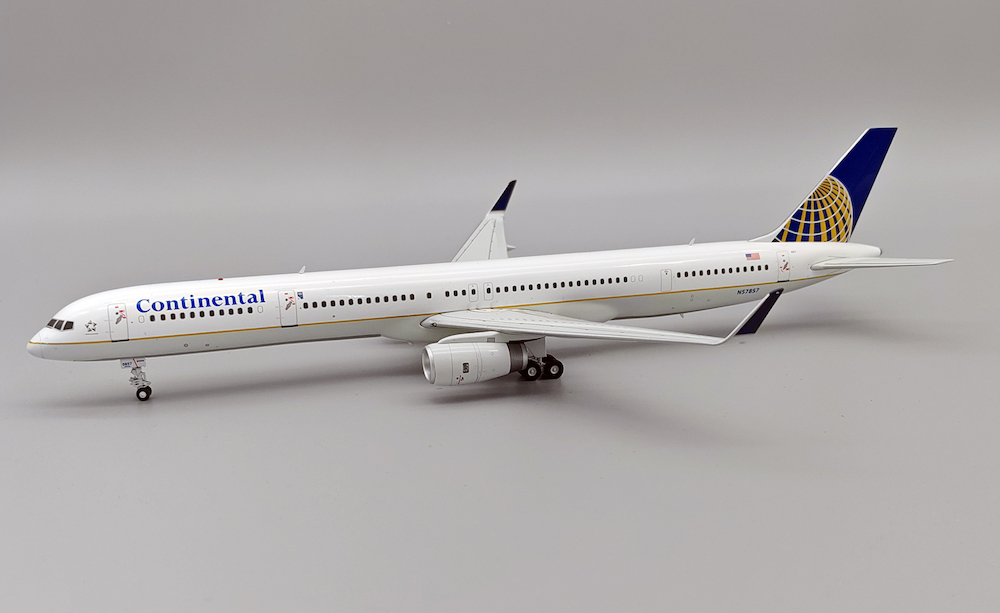 Boeing 757-300 Continental Airlines | Modelsnavigator.com