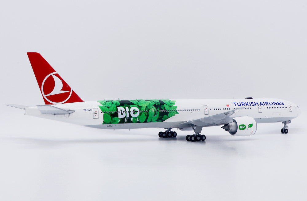 Boeing 777-300ER Turkish Airlines "Biofuel" | Modelsnavigator.com