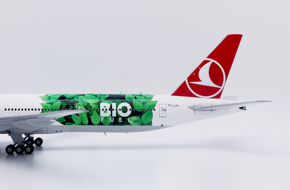 Boeing 777-300ER Turkish Airlines "Biofuel" | Modelsnavigator.com