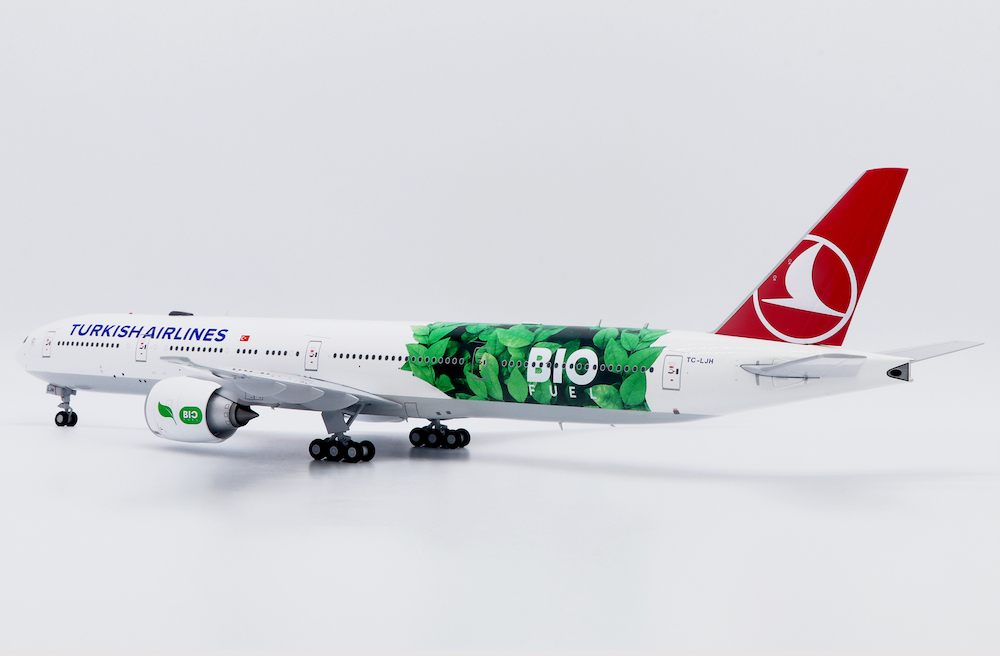 Boeing 777-300ER Turkish Airlines "Biofuel" | Modelsnavigator.com