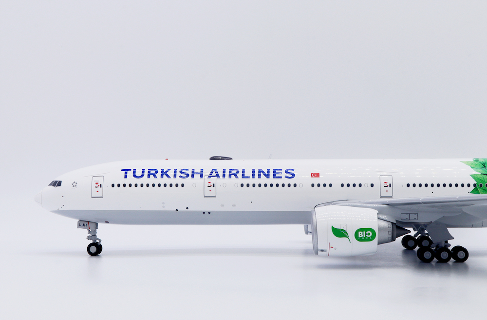 Boeing 777-300ER Turkish Airlines "Biofuel" | Modelsnavigator.com