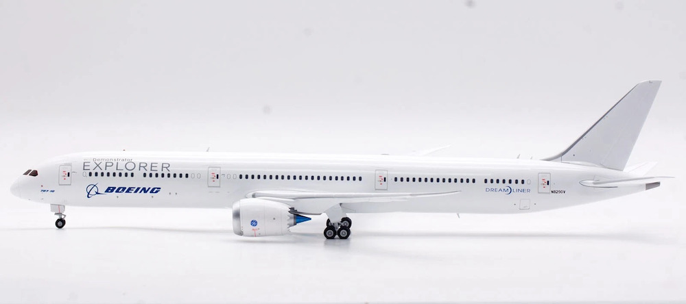 Boeing 787-10 Dreamliner Boeing House Color | Modelsnavigator.com