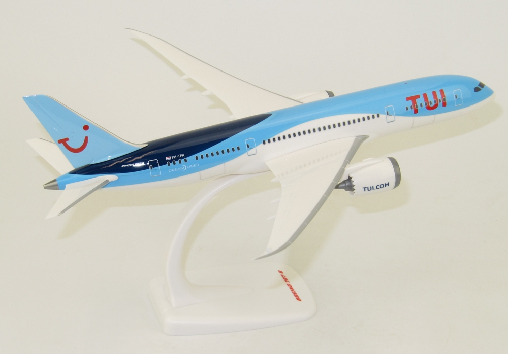 Boeing 787-8 Dreamliner TUI Netherlands | Modelsnavigator.com