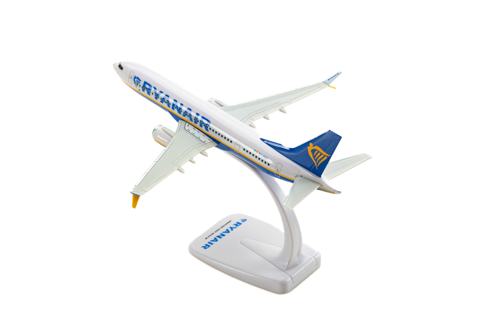 Boeing B737 MAX 8 Ryanair | Modelsnavigator.com
