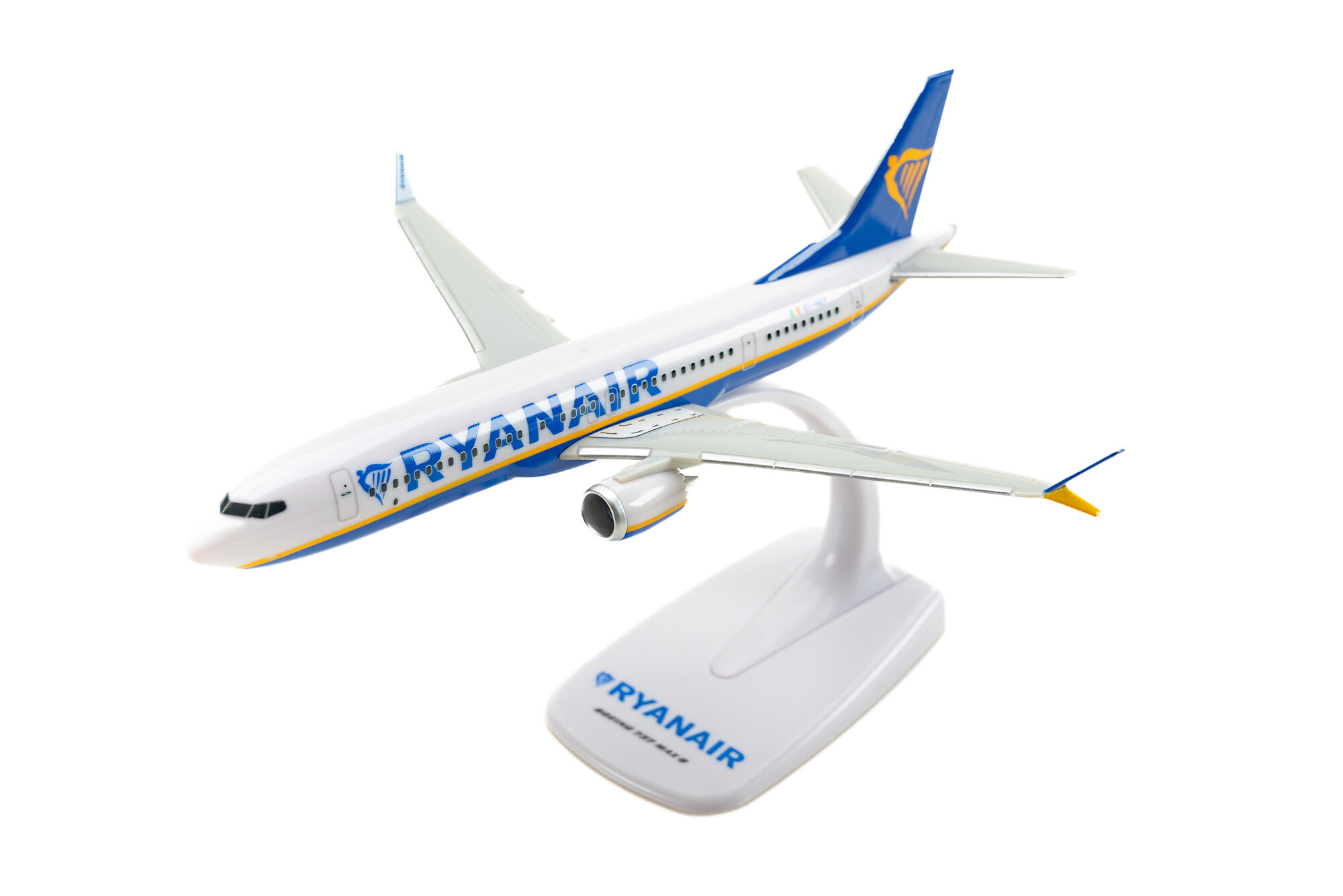 Boeing B737 MAX 8 Ryanair | Modelsnavigator.com
