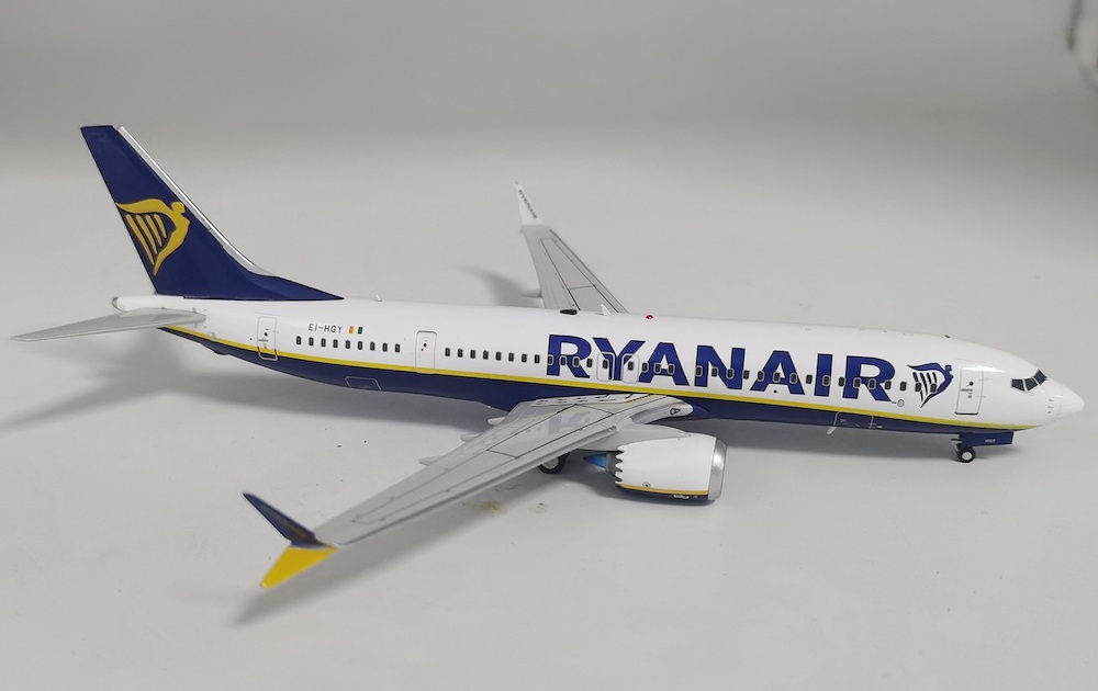 Boeing B737 MAX 8 Ryanair | Modelsnavigator.com