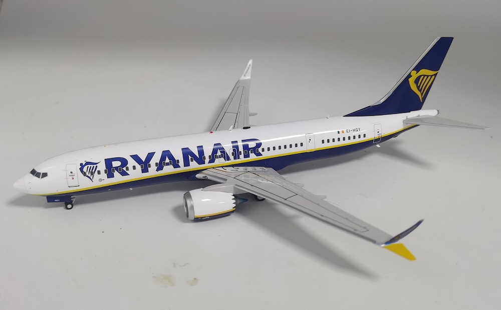 Boeing B737 MAX 8 Ryanair | Modelsnavigator.com
