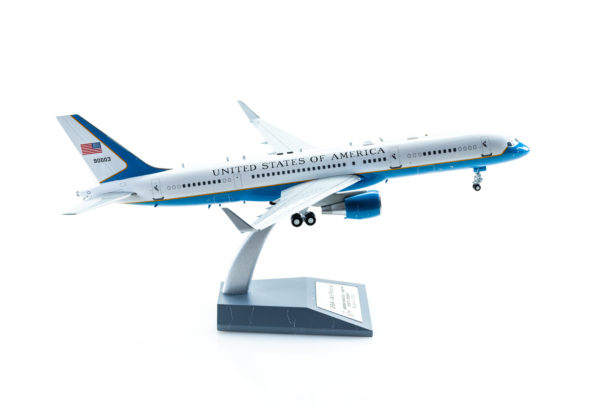 Boeing B757-200 (C-32A) United States Air Force | Modelsnavigator.com